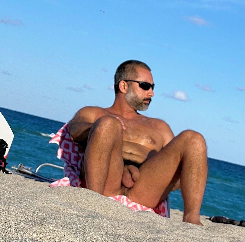 2117 Naked Beach 33